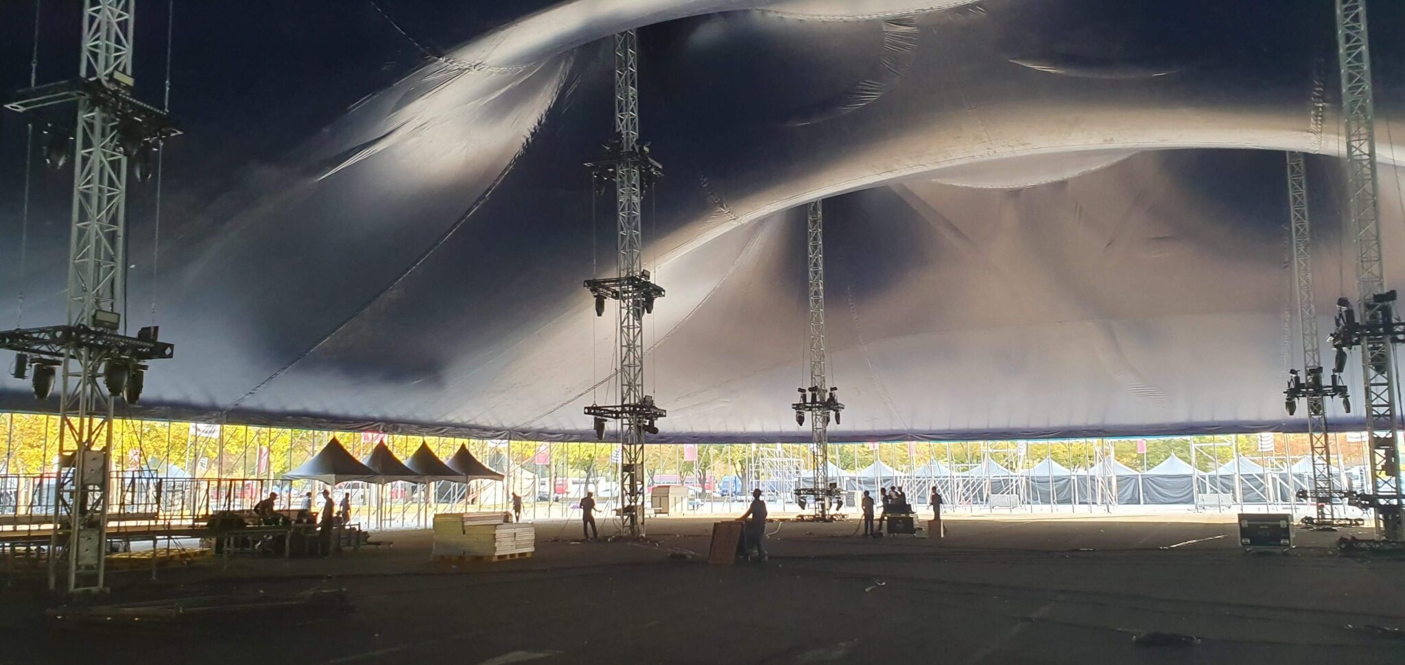 Circus tent rental - colorful tents for rent | mega-tents.com